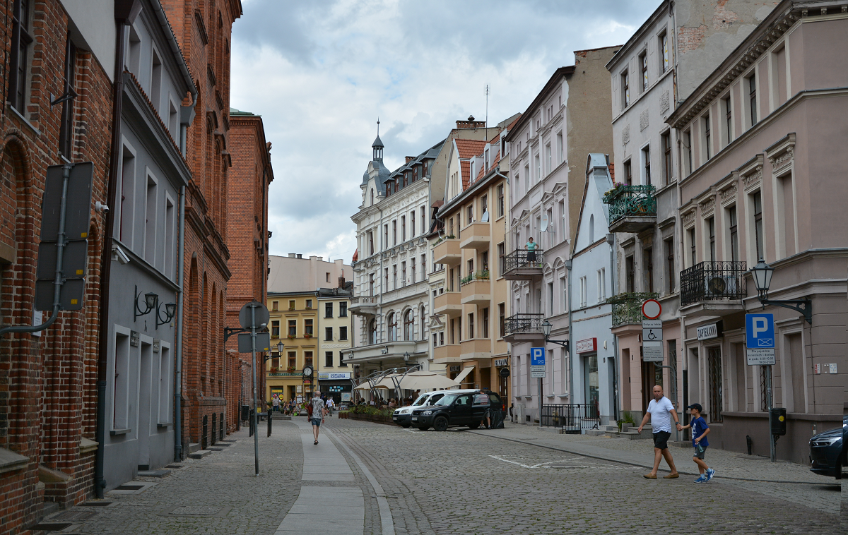 Ulica Wielkie Garbary - Atrakcje Torunia - Przewodnik po Toruniu ...